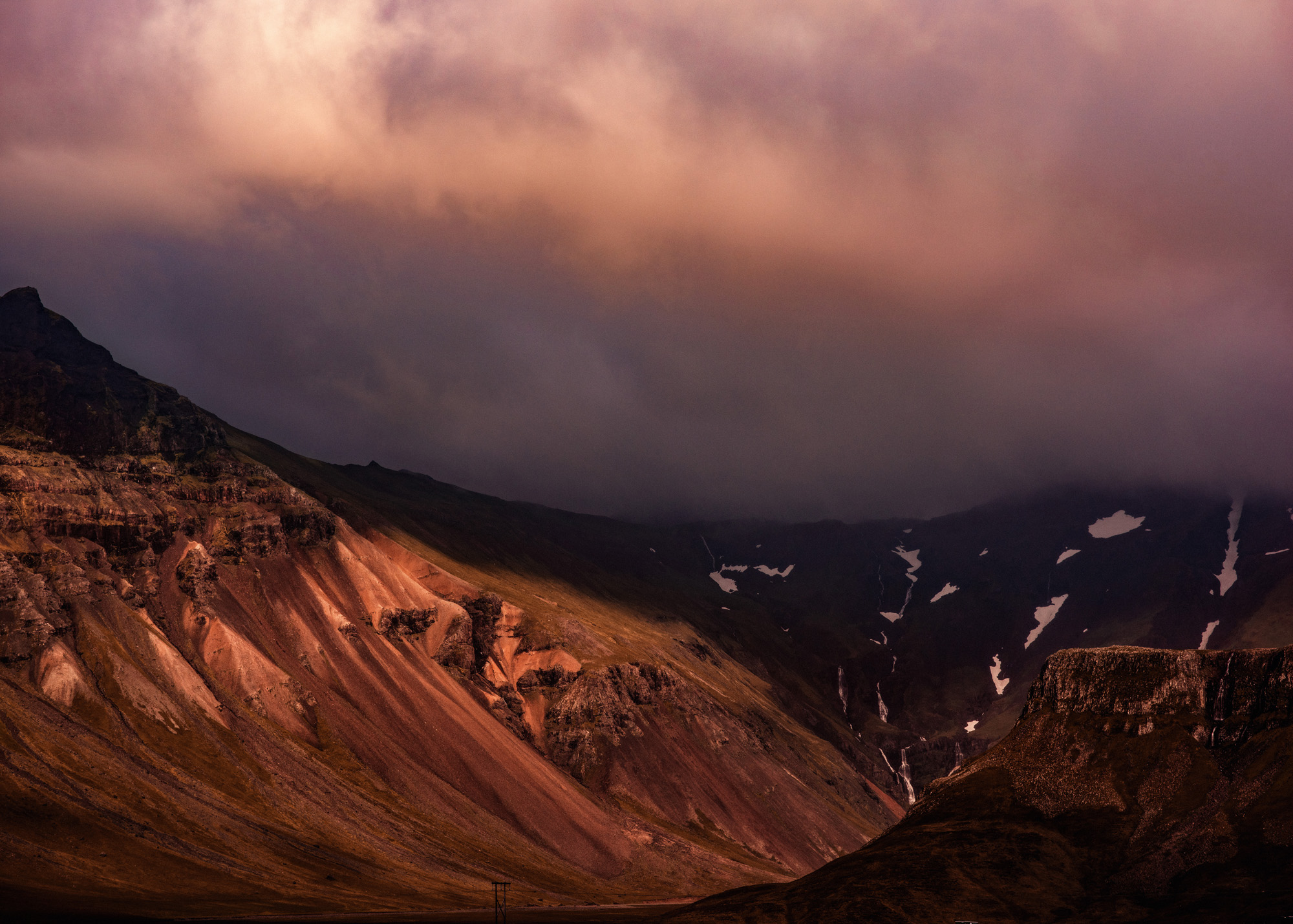 Bruised landscape - Photography By Pip